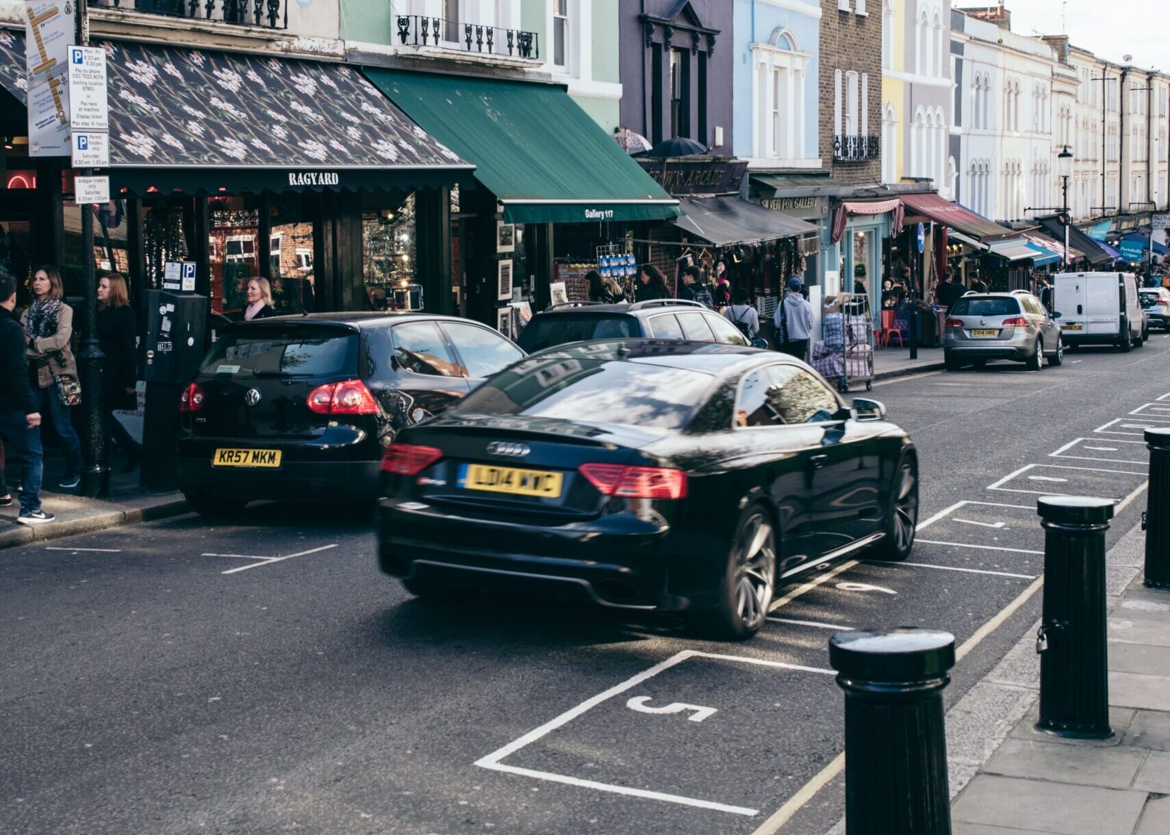 Plate Transition: Passing Your Number Plate to a New Holder | MyReg